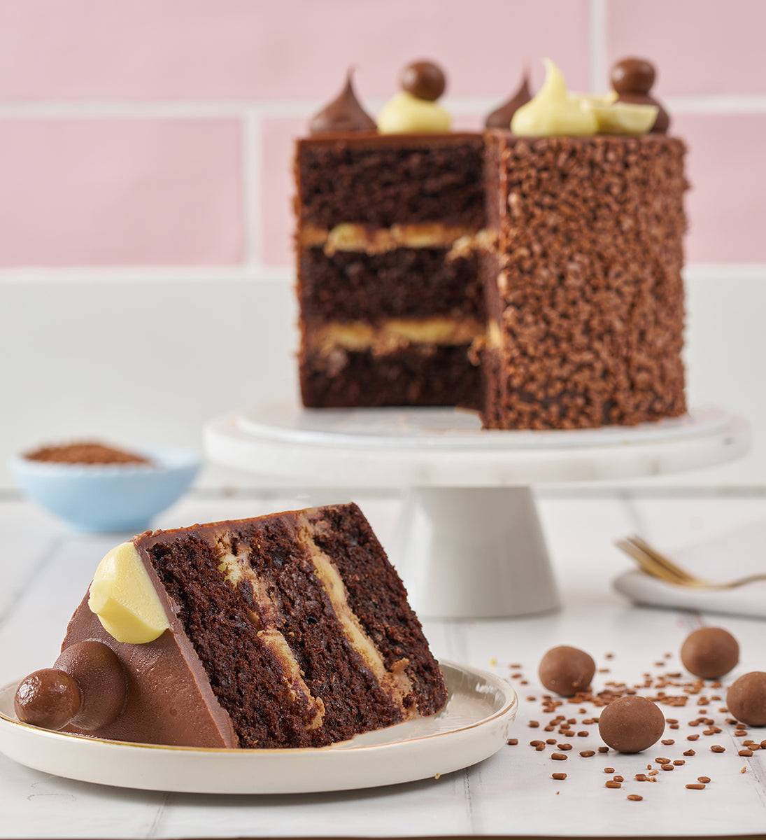 Triple Chocolate Nationwide Cake – Lola's